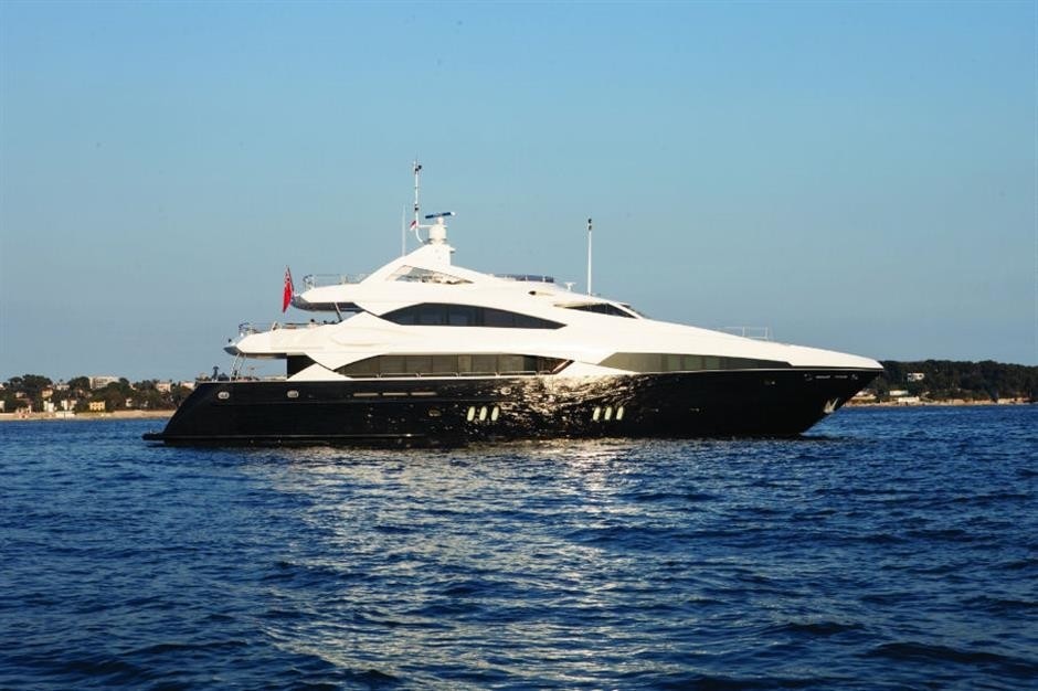 Yacht THE DEVOCEAN, Sunseeker | CHARTERWORLD Luxury Superyacht Charters
